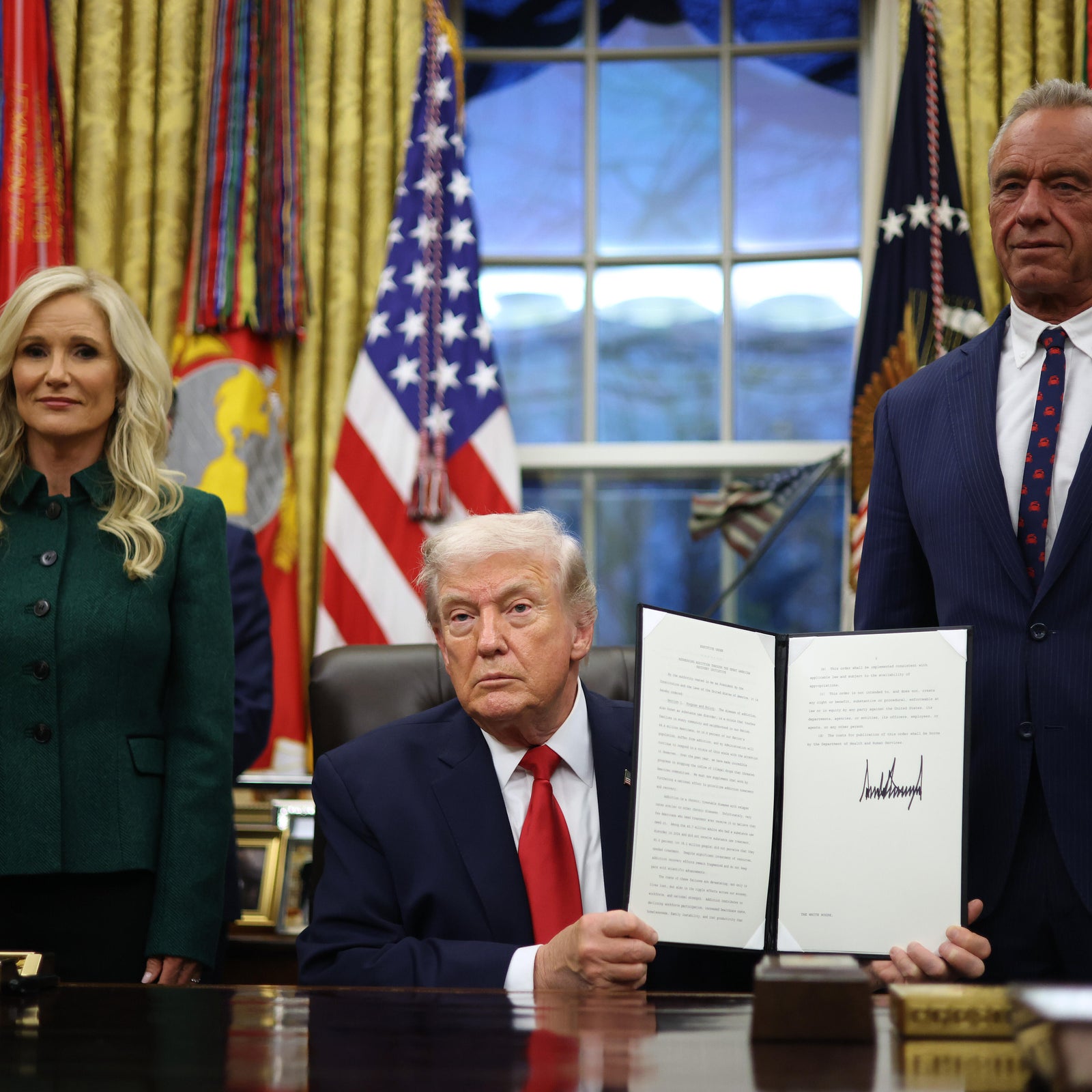 Trump signs order launching new initiative to address drug addiction