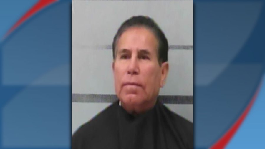 'Let me in': Suspect accused of sexually assaulting teen at Lubbock gym
