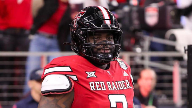Lee Hunter 2026 NFL draft prospect profile, grades, rank, measurements