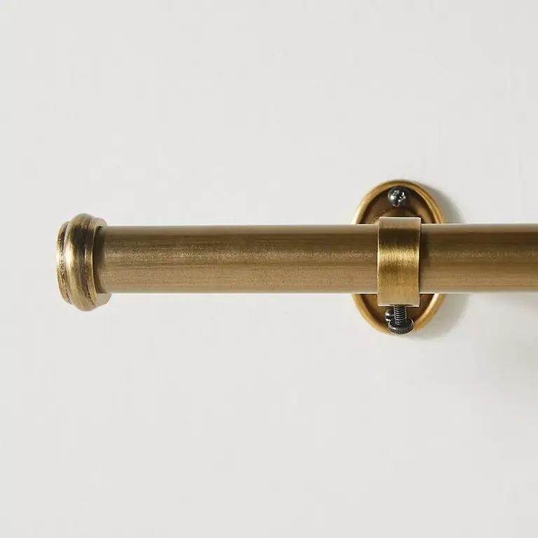 Vanessa Carlton's whimsical bathroom is a lesson in how to use print ...