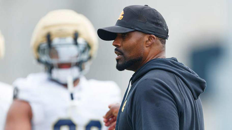 Notre Dame takes another coaching blow as Al Washington leaves the ...