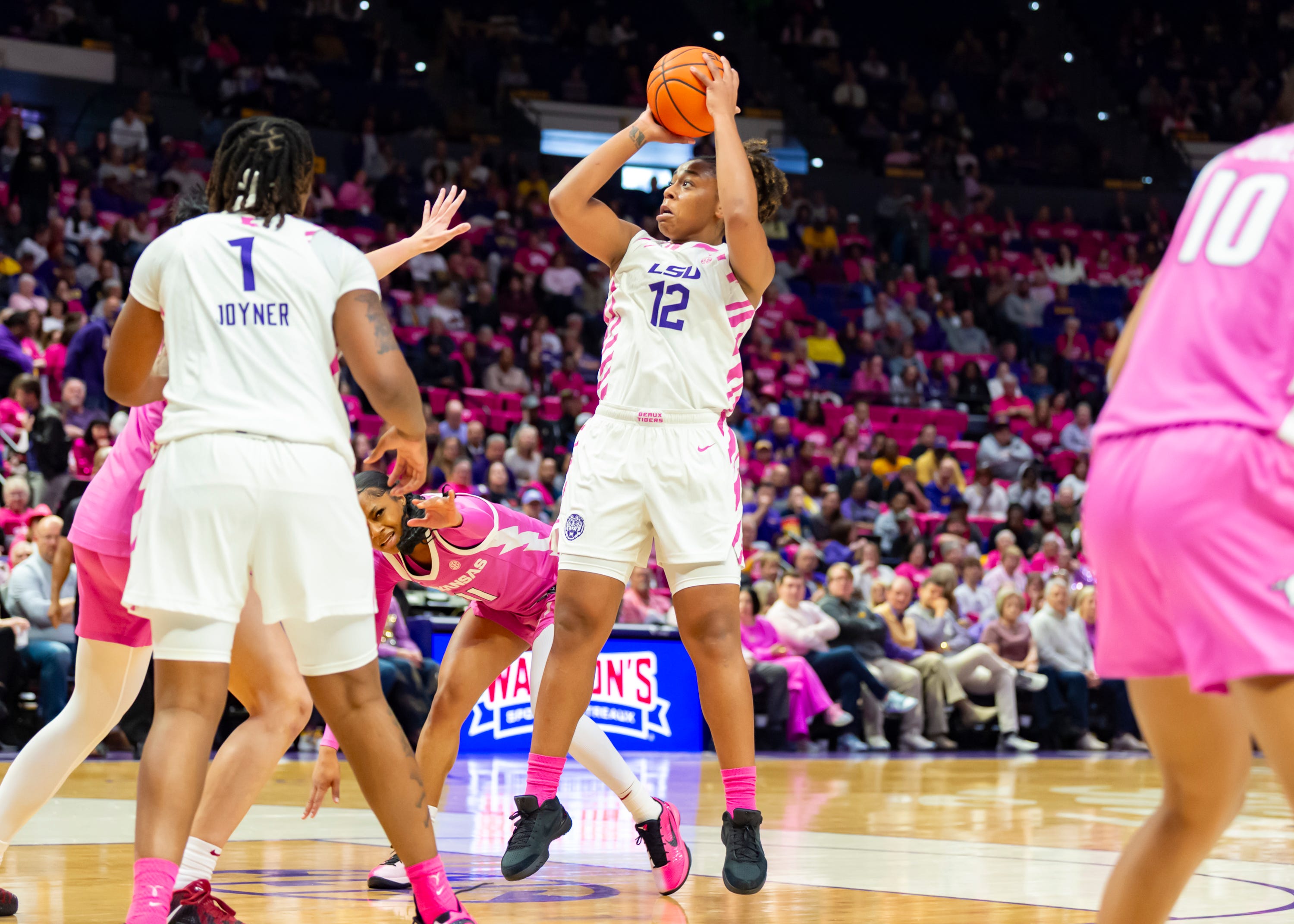 LSU women's basketball dominates 2nd half in win over Arkansas