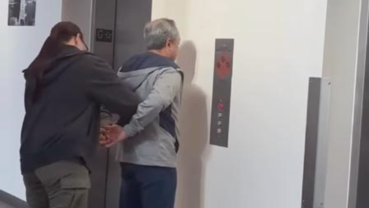 See former Cap Radio GM Jun Reina turn himself in at Sacramento jail
