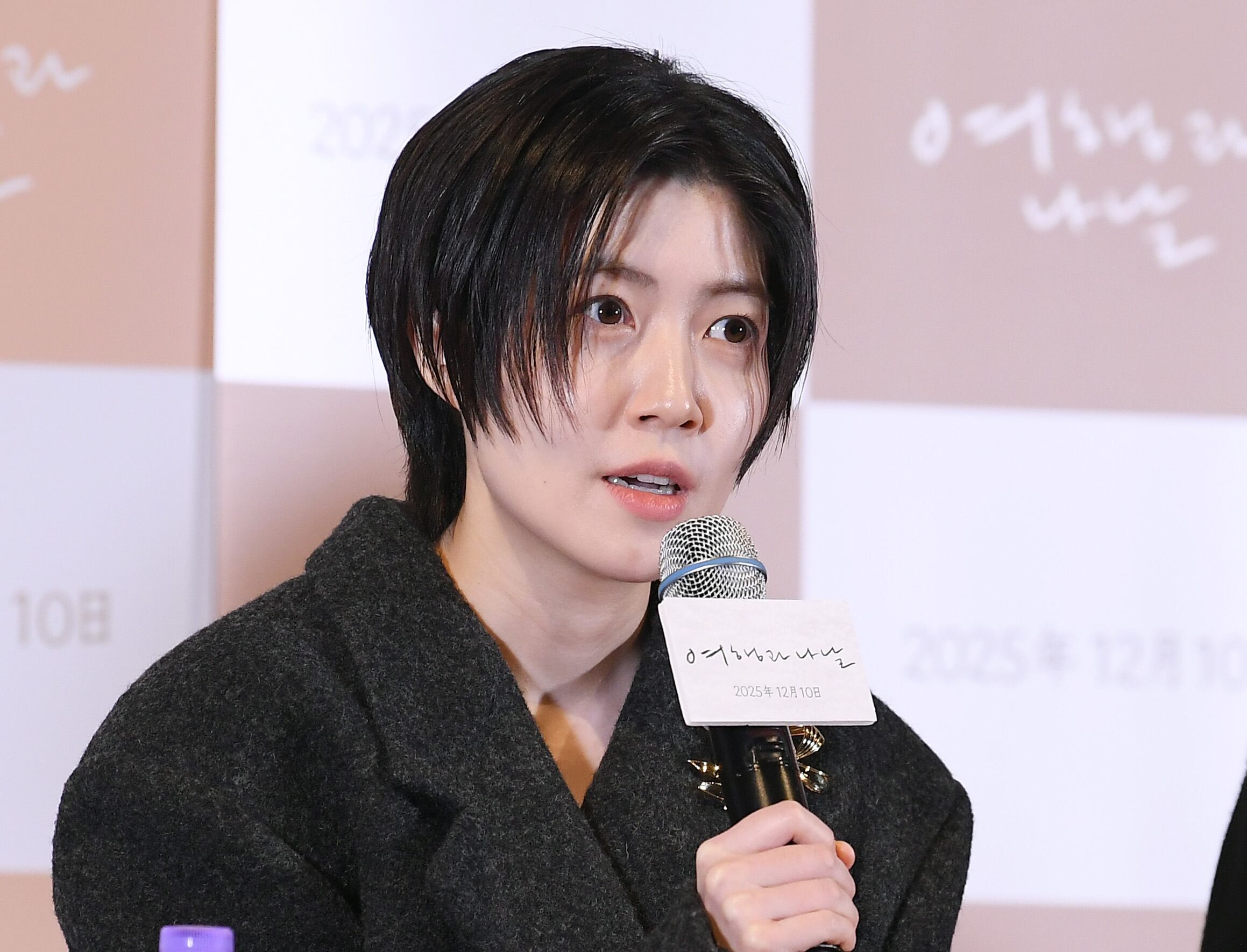 Shim Eun-kyung makes history as first Korean Kinema Junpo best actress