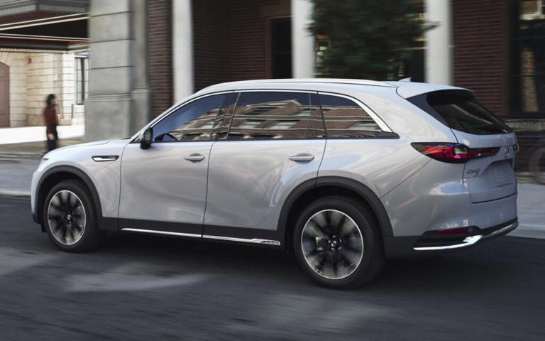 Mazda said 'sticky steering' linked to crashes was fixed, but drivers ...