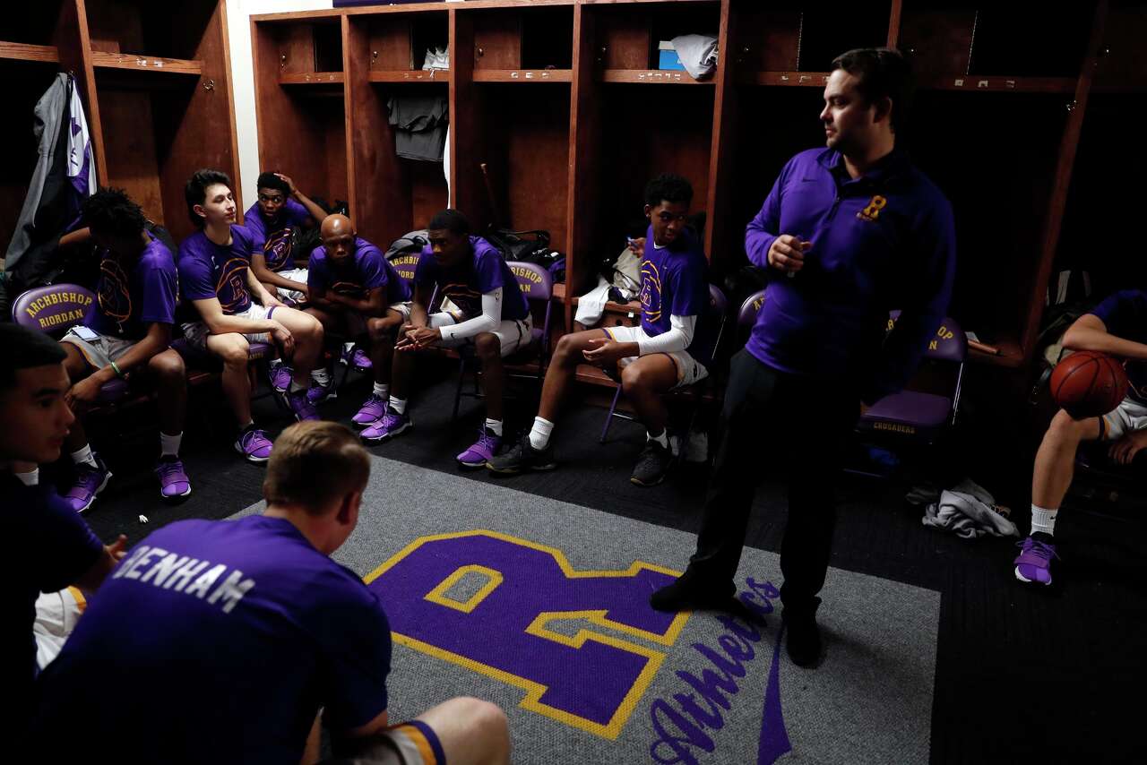 Riordan postpones basketball games over small tuberculosis outbreak
