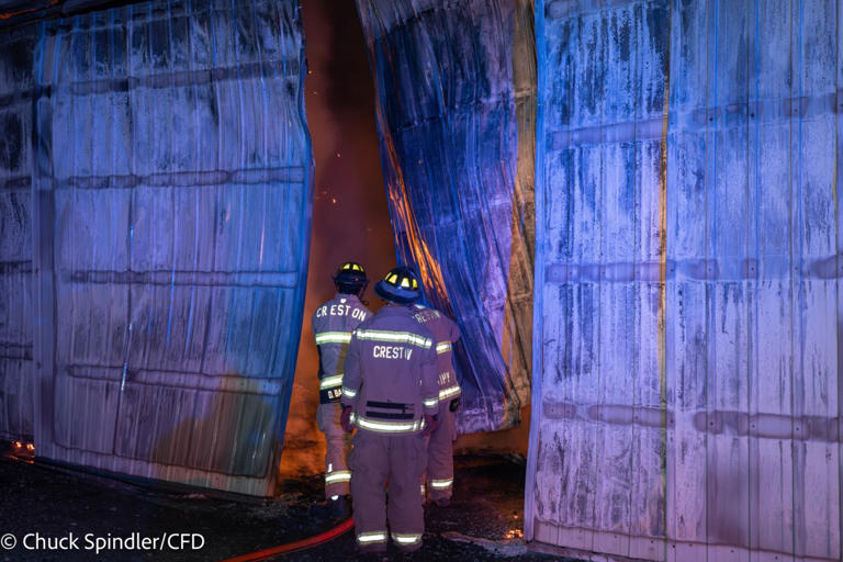 Multiple crews battle southern Iowa machine shed blaze