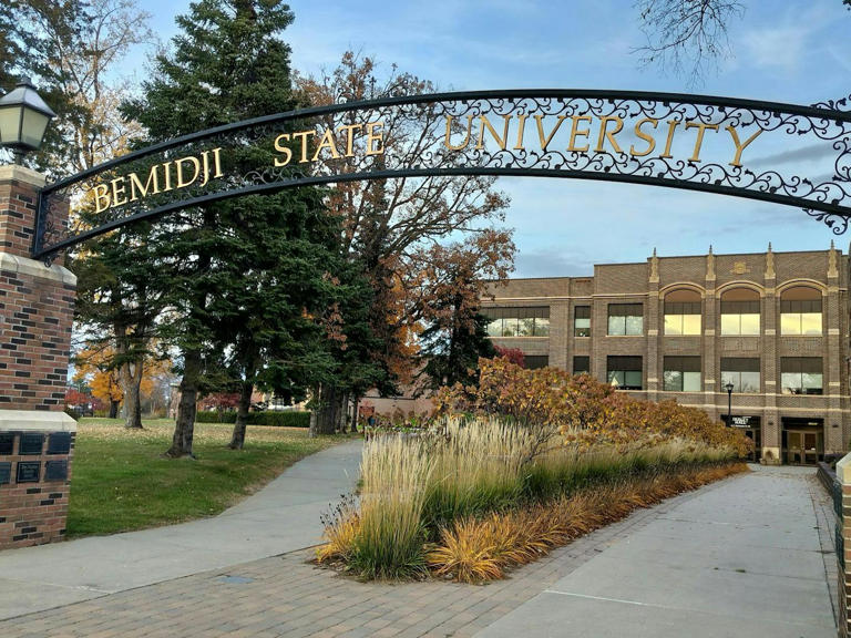 Bemidji State University removes two deans from roles