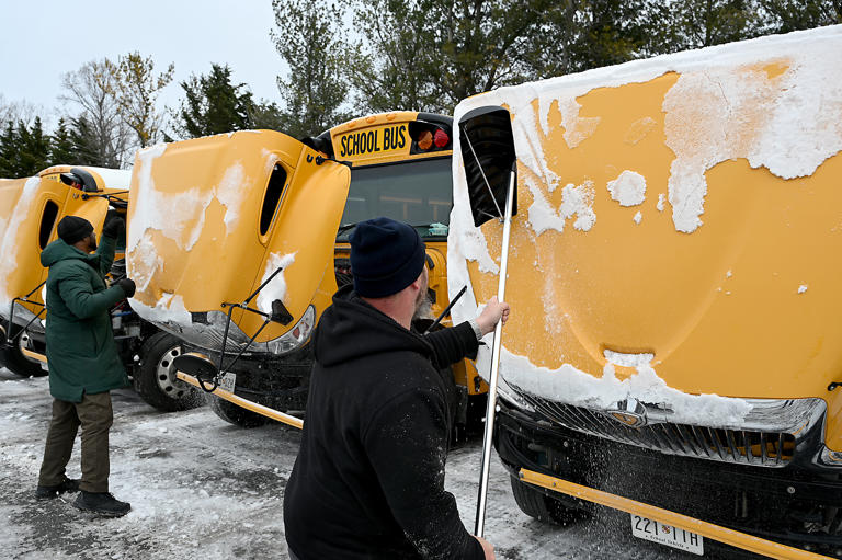 Out of snow days, Howard schools close again Friday