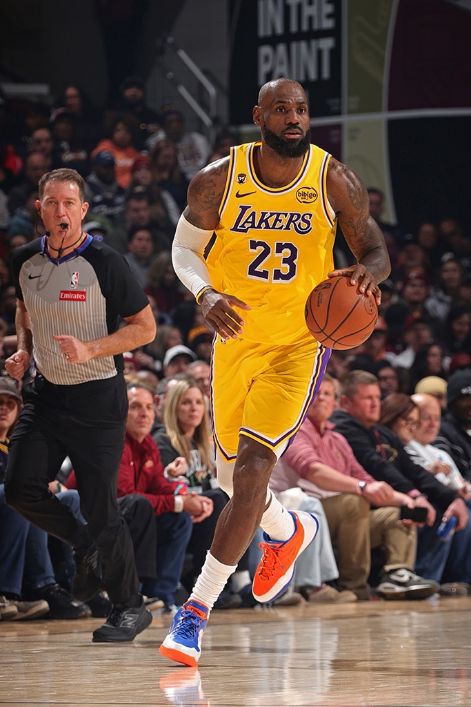 LeBron James tears up during possible last NBA game