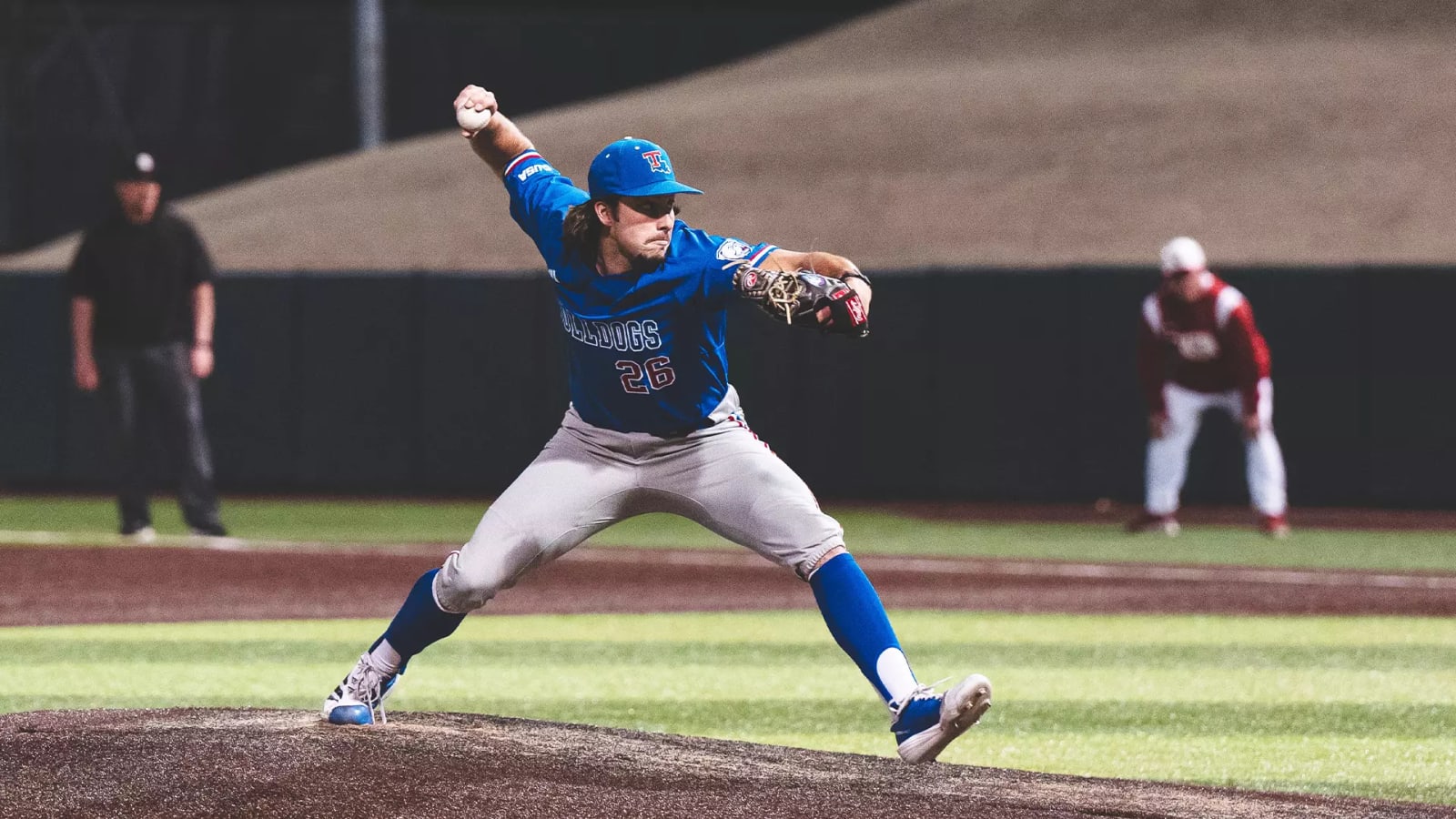 Diamond Dogs picked second in CUSA; Hooks earns preseason honors