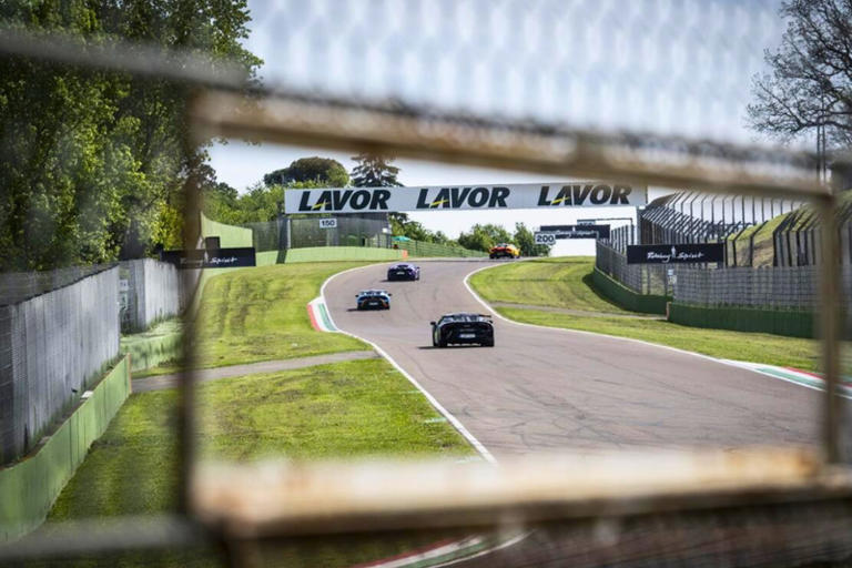Lamborghini Arena returns to Imola with a two-day celebration of speed ...