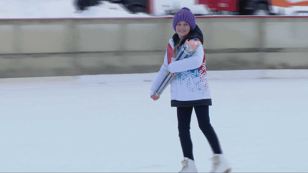 Torch stops for a skate in Syracuse en route to the Empire State Winter ...