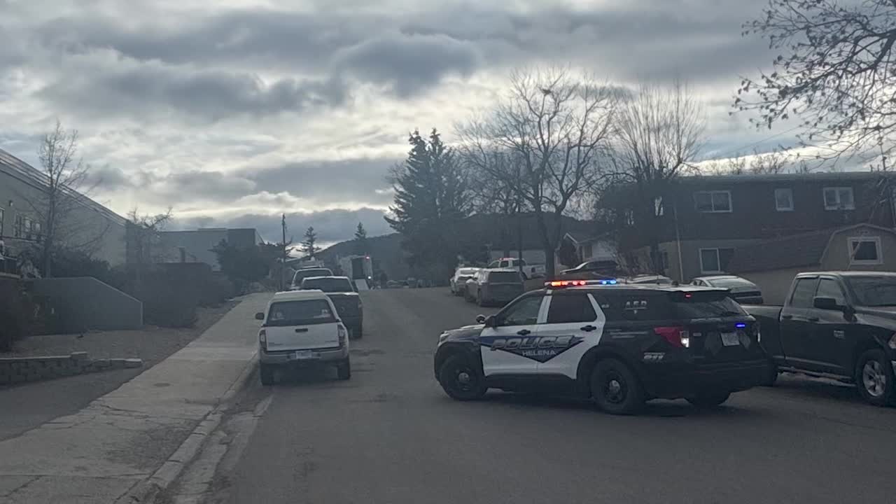 Bomb squad deployed for 'suspicious device' found a block away from ...