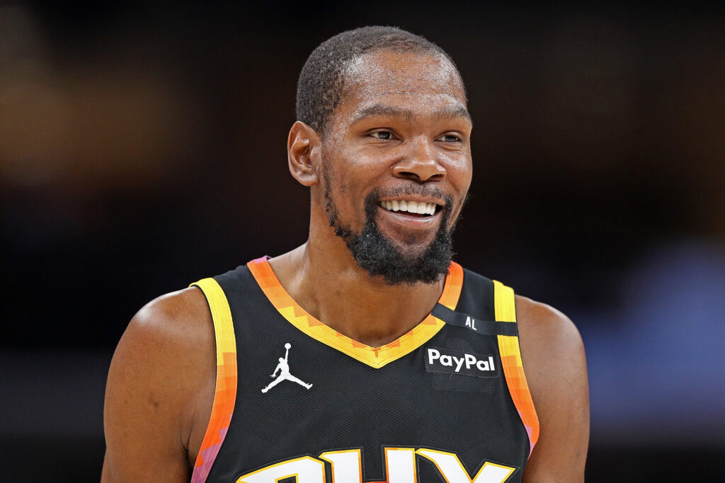 Kevin Durant finally responds to that viral photo of his ashy legs!