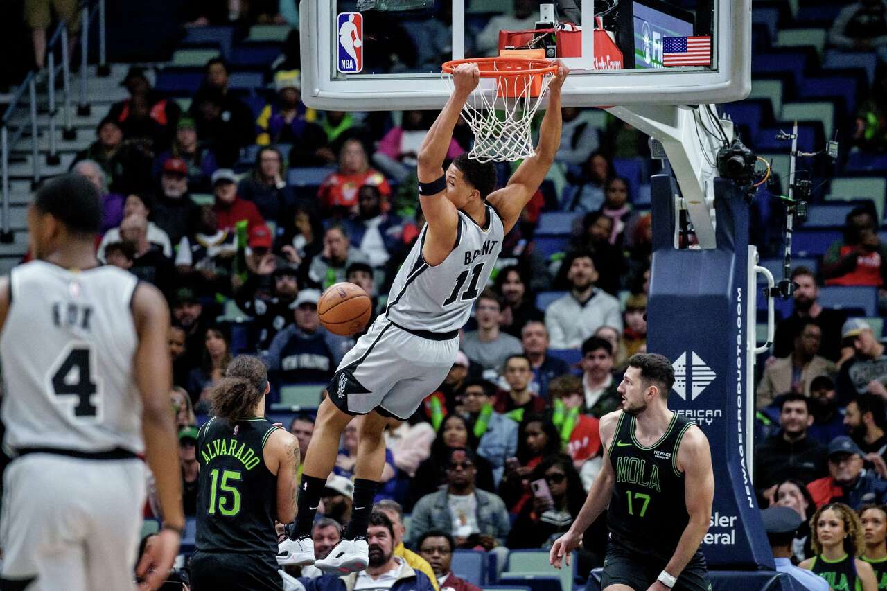 Spurs' Carter Bryant set for dunk contest