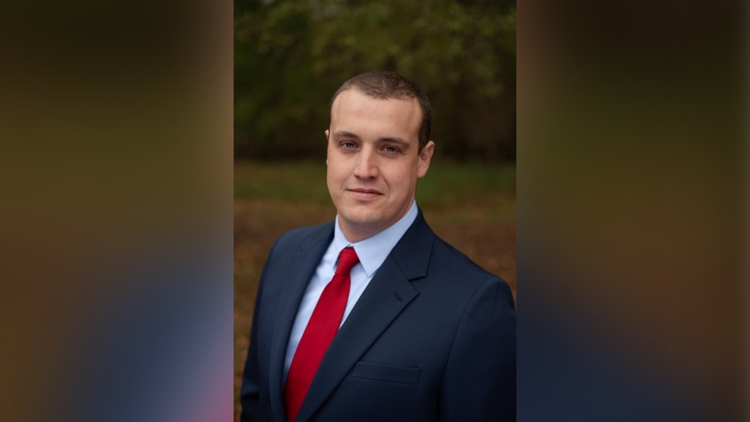 Arkansas State Police trooper challenging Sen. Tom Cotton in Republican ...