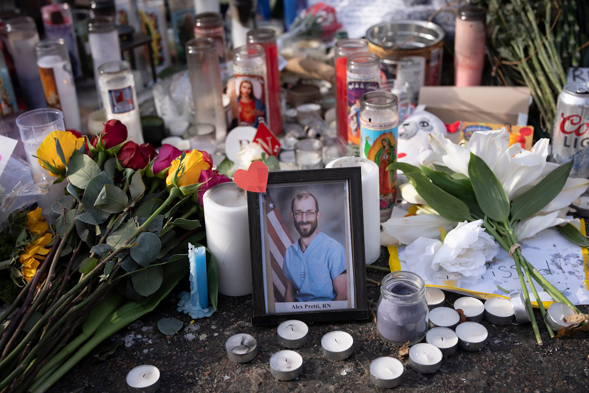 AI image of Alex Pretti’s killing is the latest altered photo amid ICE ...