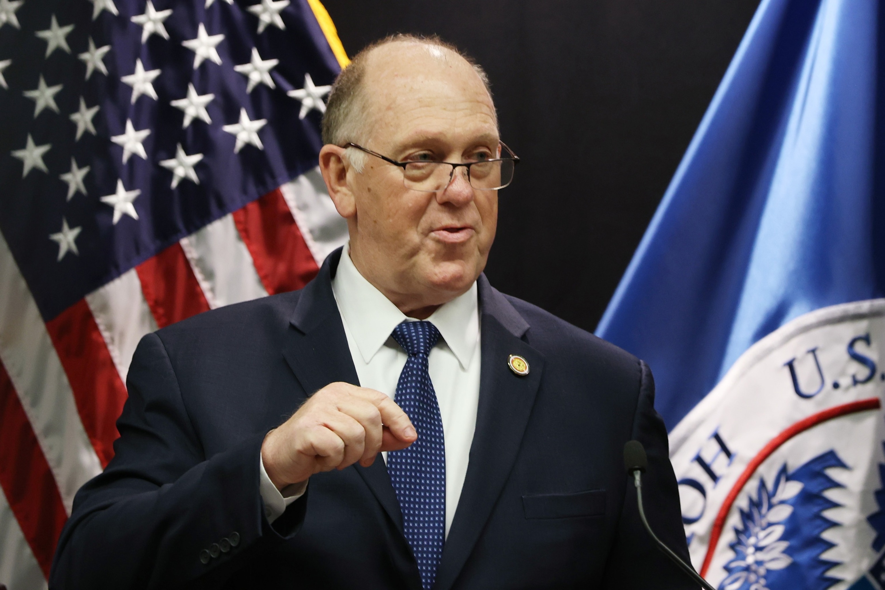 Trump continues to defend Homan, Noem over immigration enforcement