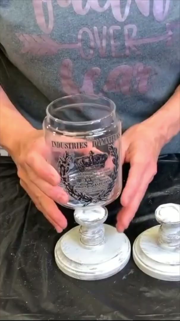 Turn a leftover jar into this! 👀