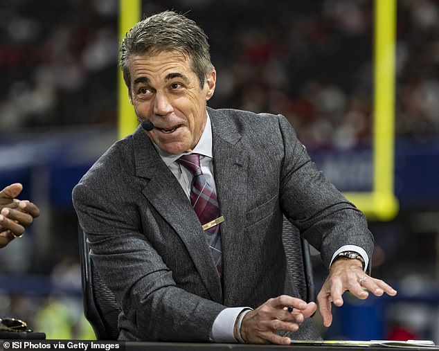 Long-time ESPN host Chris Fowler stuns fans by deadlifting 360 pounds ...