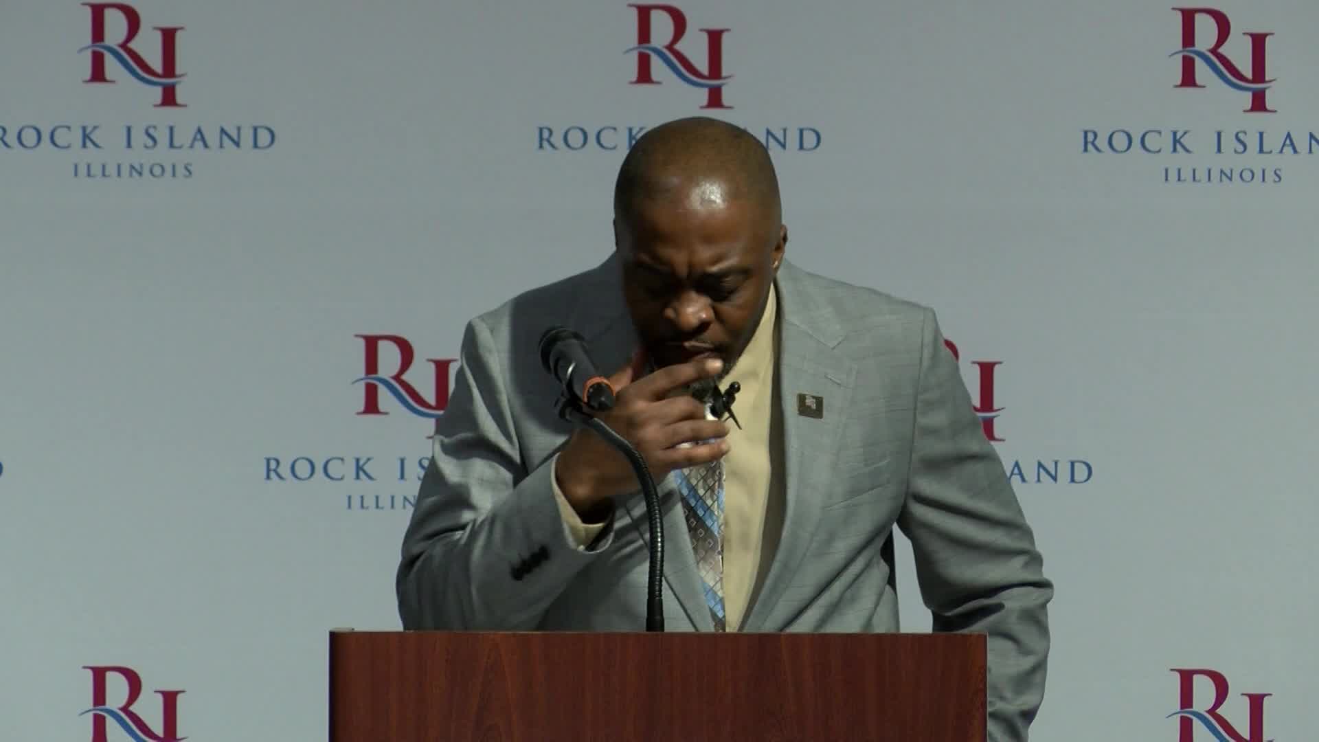 Mayor Ashley Harris pitches Rock Island volunteer task force