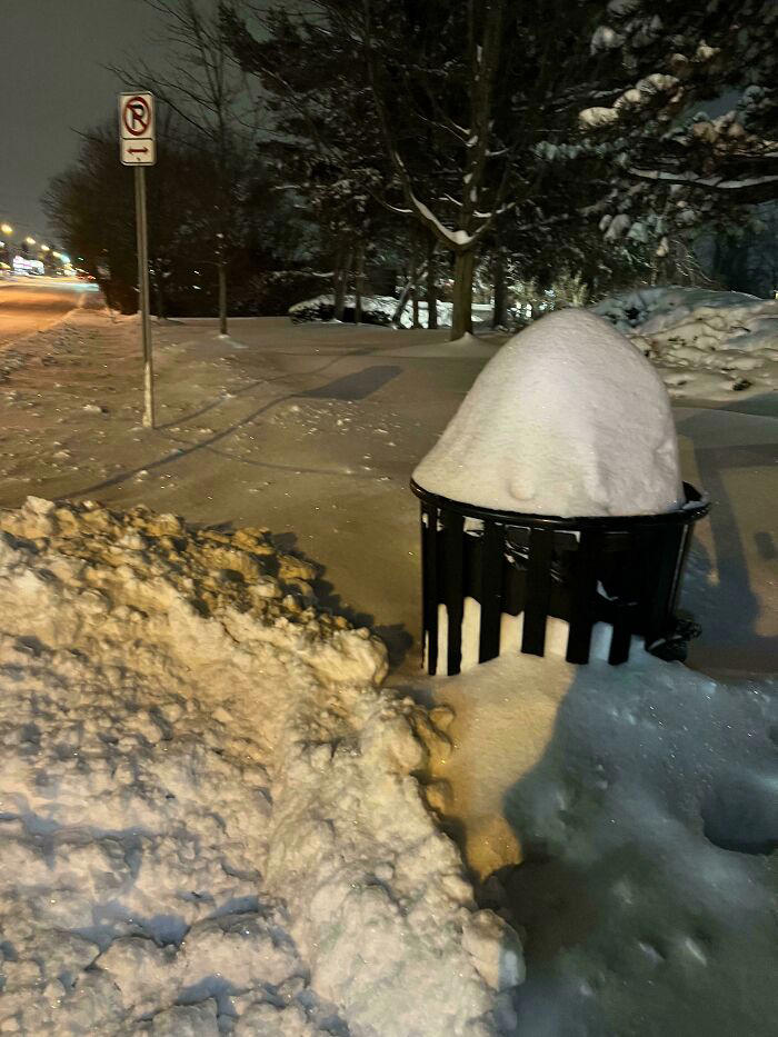 “You’re still coming to work, right?” 92 photos showing the aftermath ...
