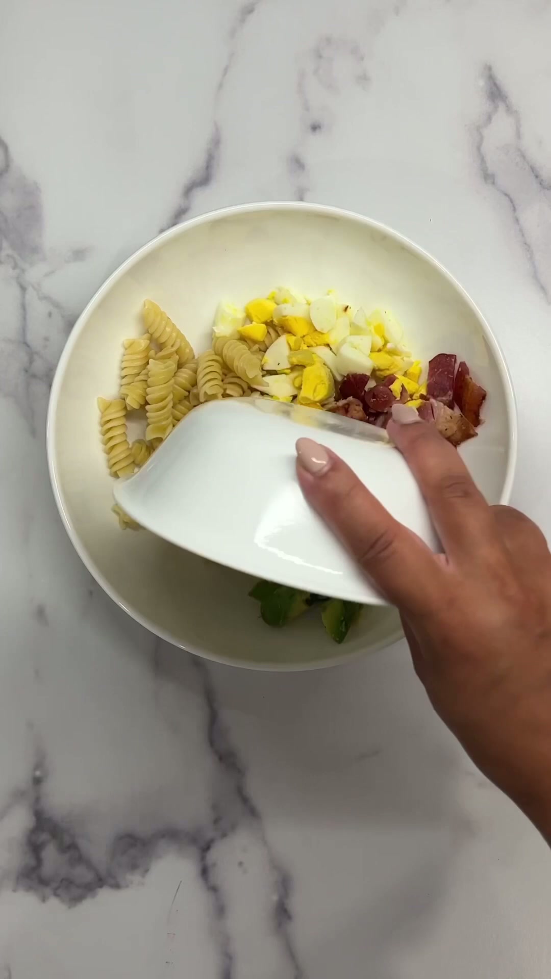 Lunchbox ideas | Bacon egg pasta salad #lunchbox #momlife #food #bacon ...