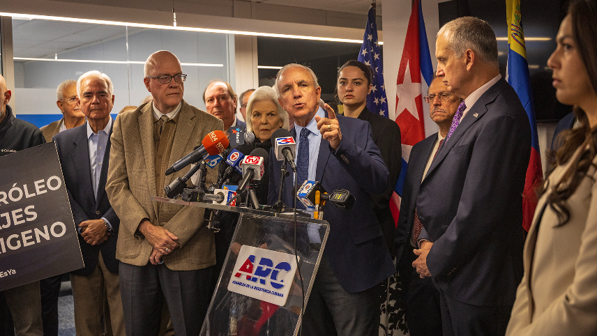 Díaz-Balart and Giménez call for suspending flights, oil shipments, and ...