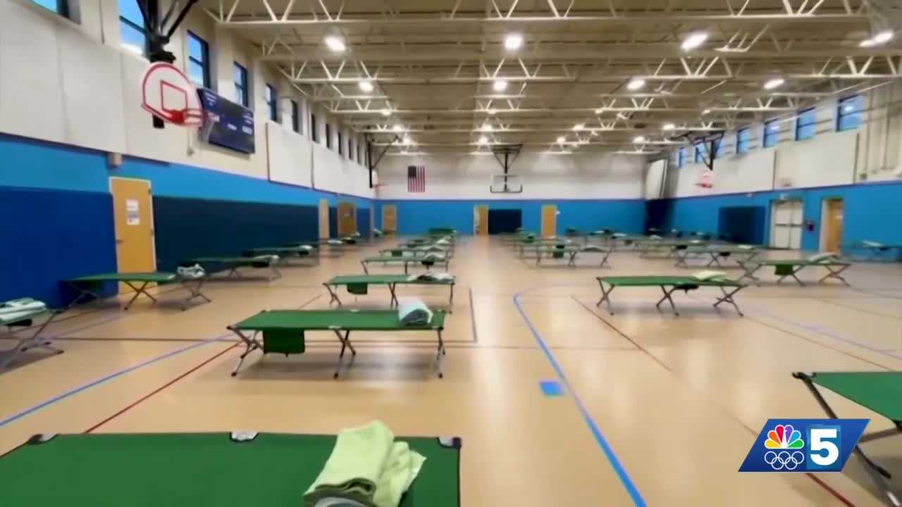Extreme cold shelter opens in Burlington as temperatures drop