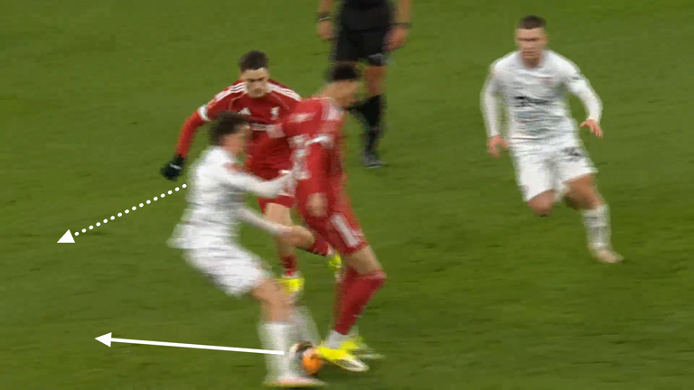 How do Liverpool fix their struggles against low blocks?