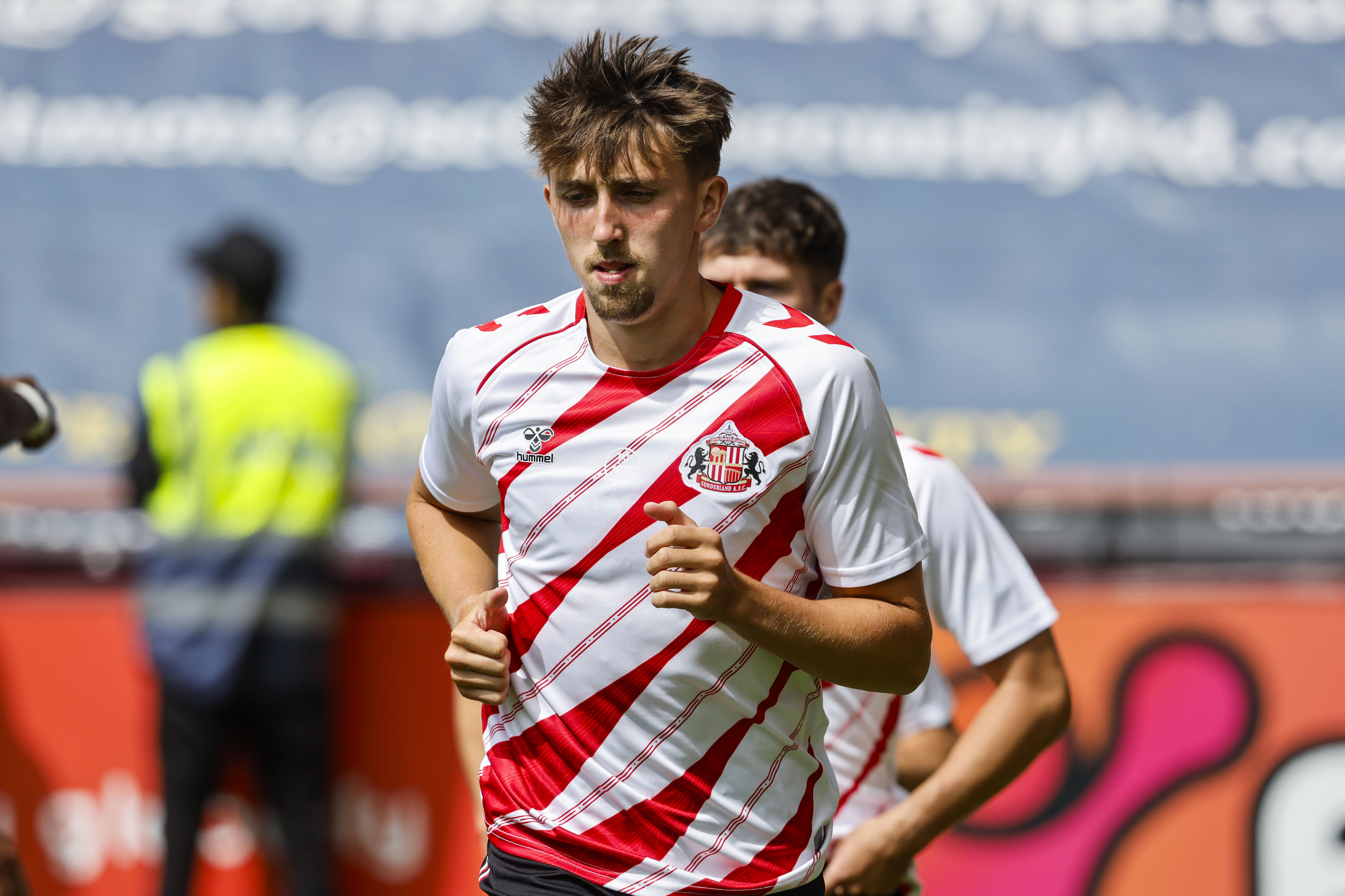 Should Sunderland look to replace Dan Neil in January?