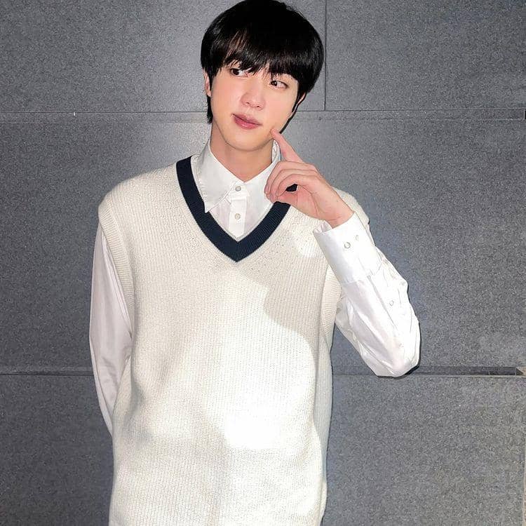 Profil dan biodata member BTS lengkap dan fakta menariknya