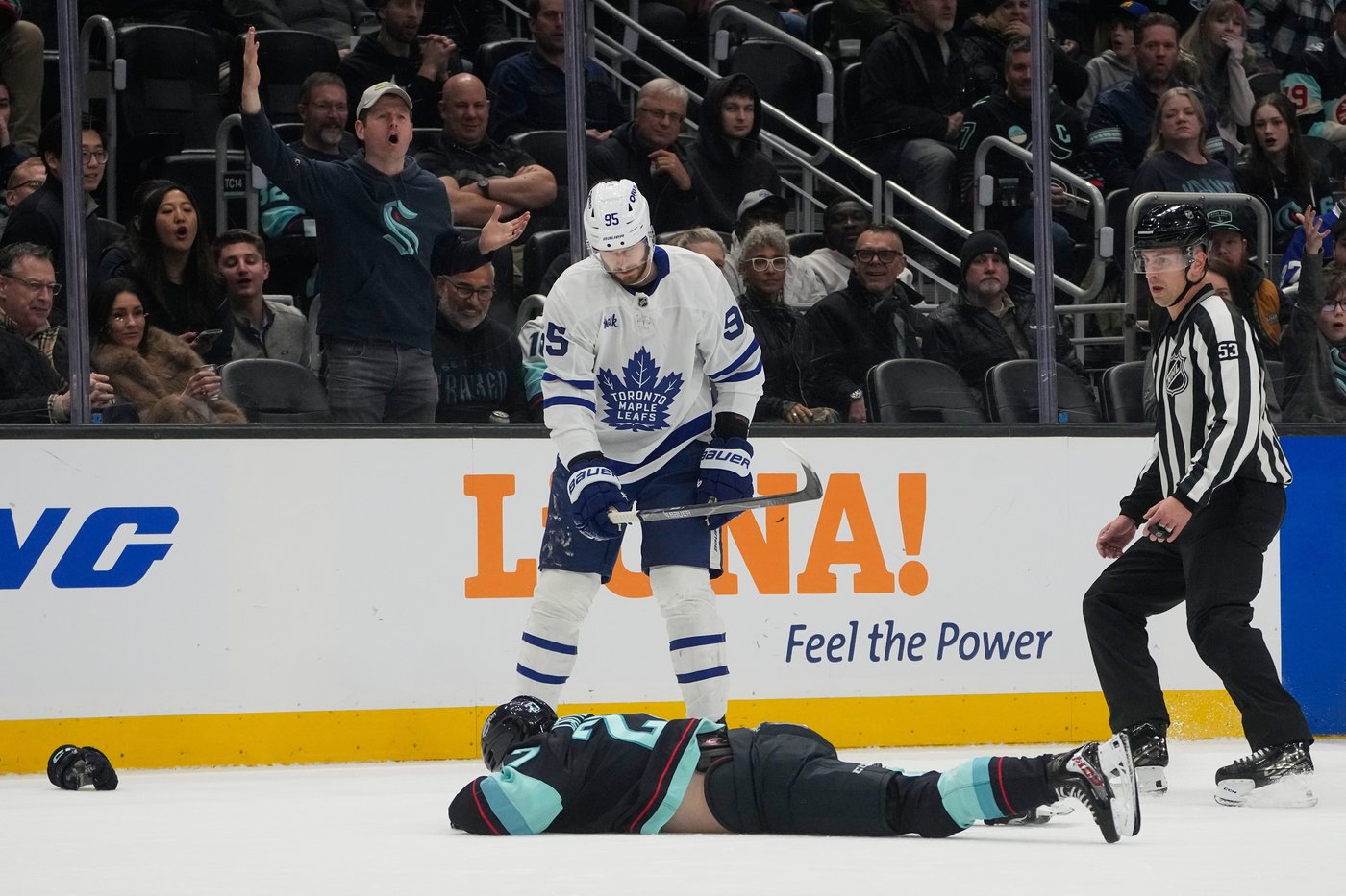 Shane Wright scores twice as Kraken extend win streak to 3 games with 5 ...