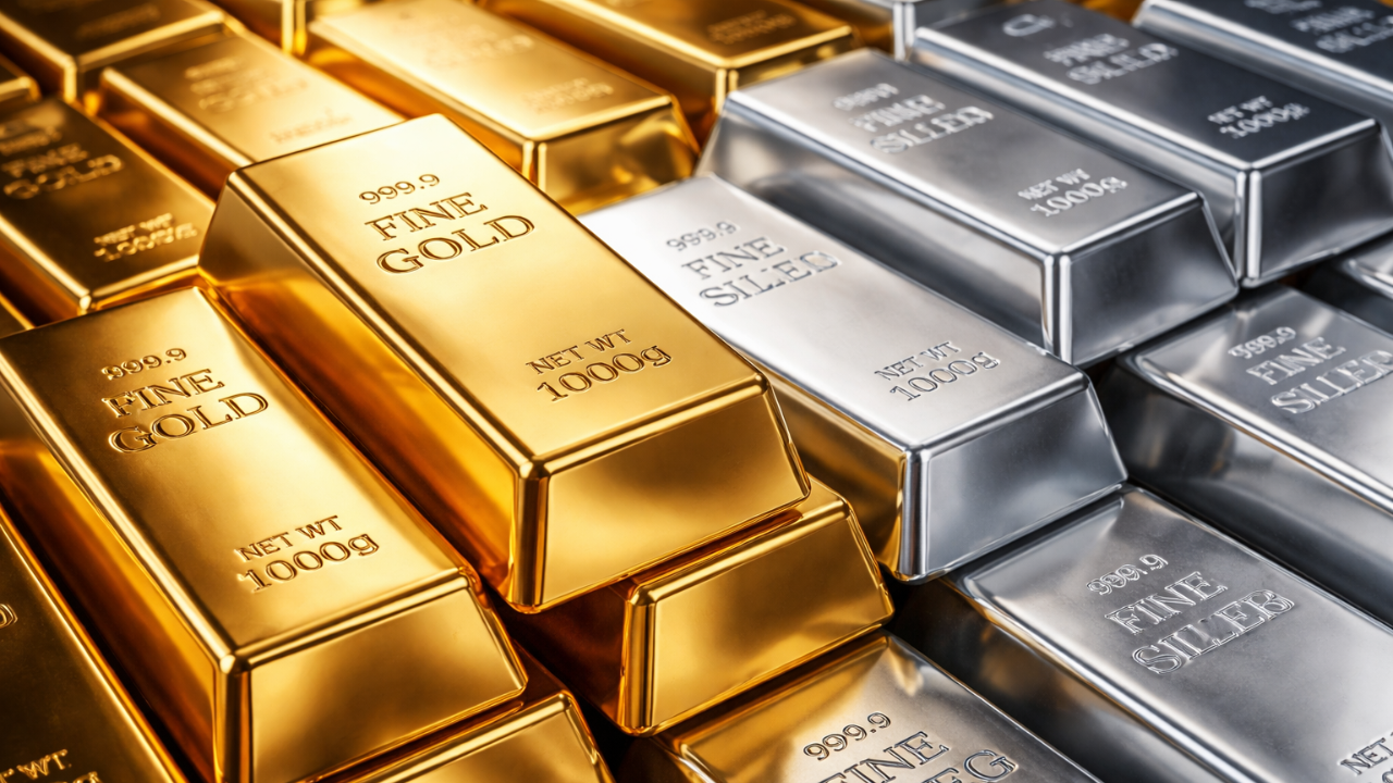 Brutal selloff! Gold, silver prices crash in exceptionally volatile ...