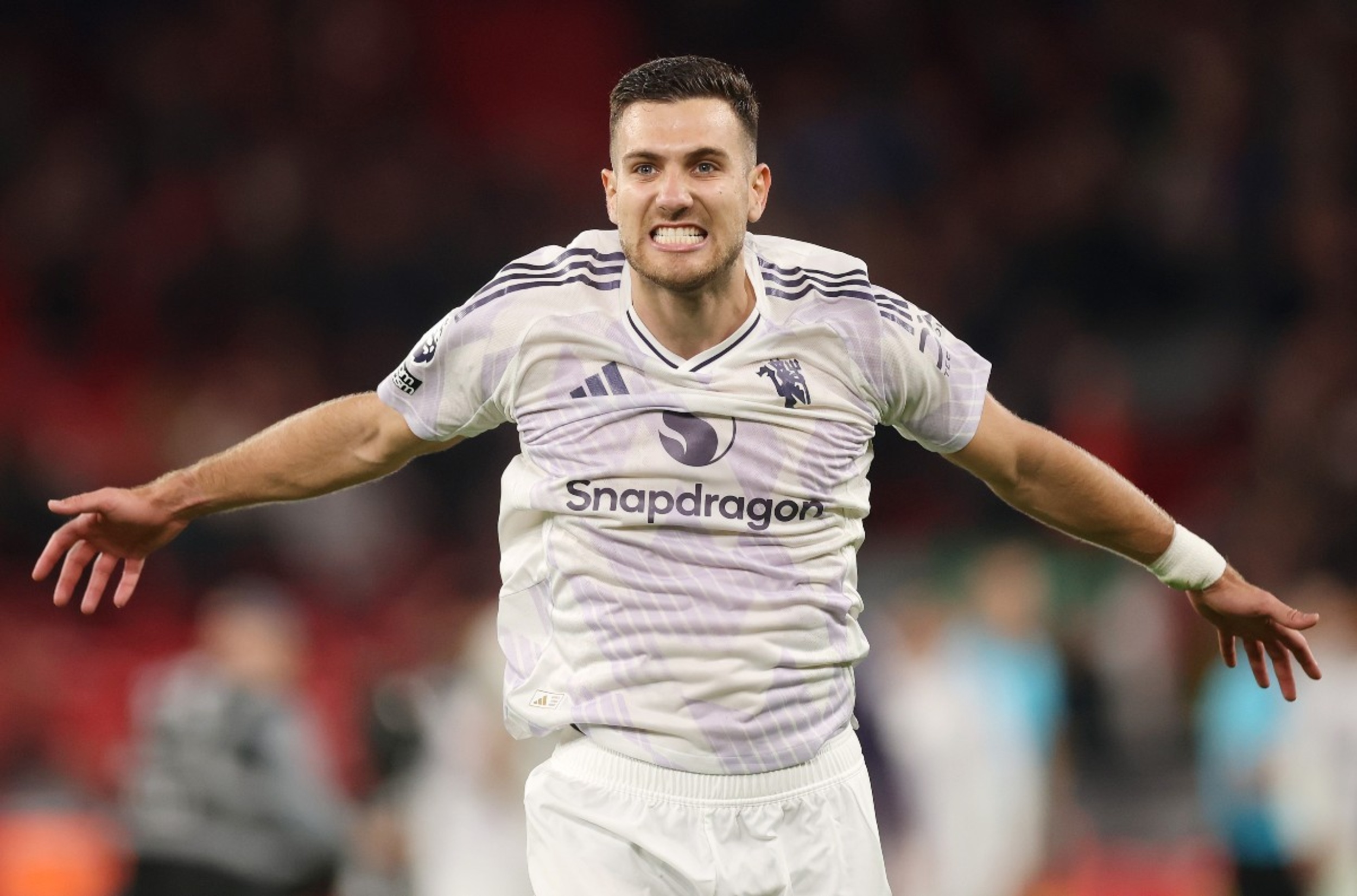 Bidding war: Man United star suddenly targeted by two of Europe’s ...