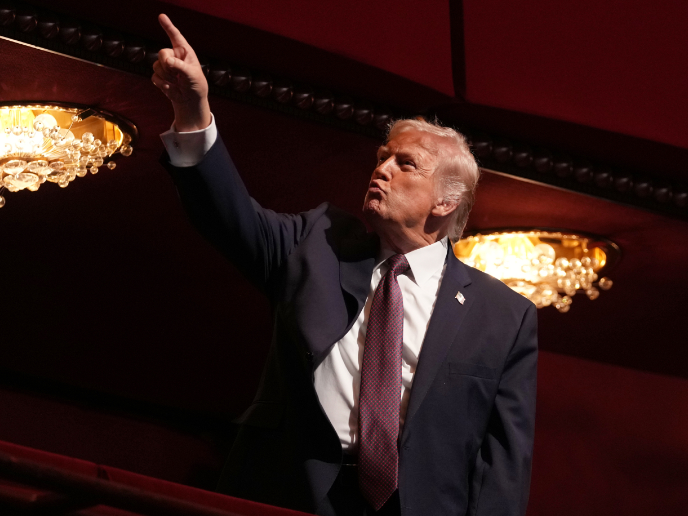 Trump qualifie Alex Pretti d'« agitateur » et « peut-être insurgé