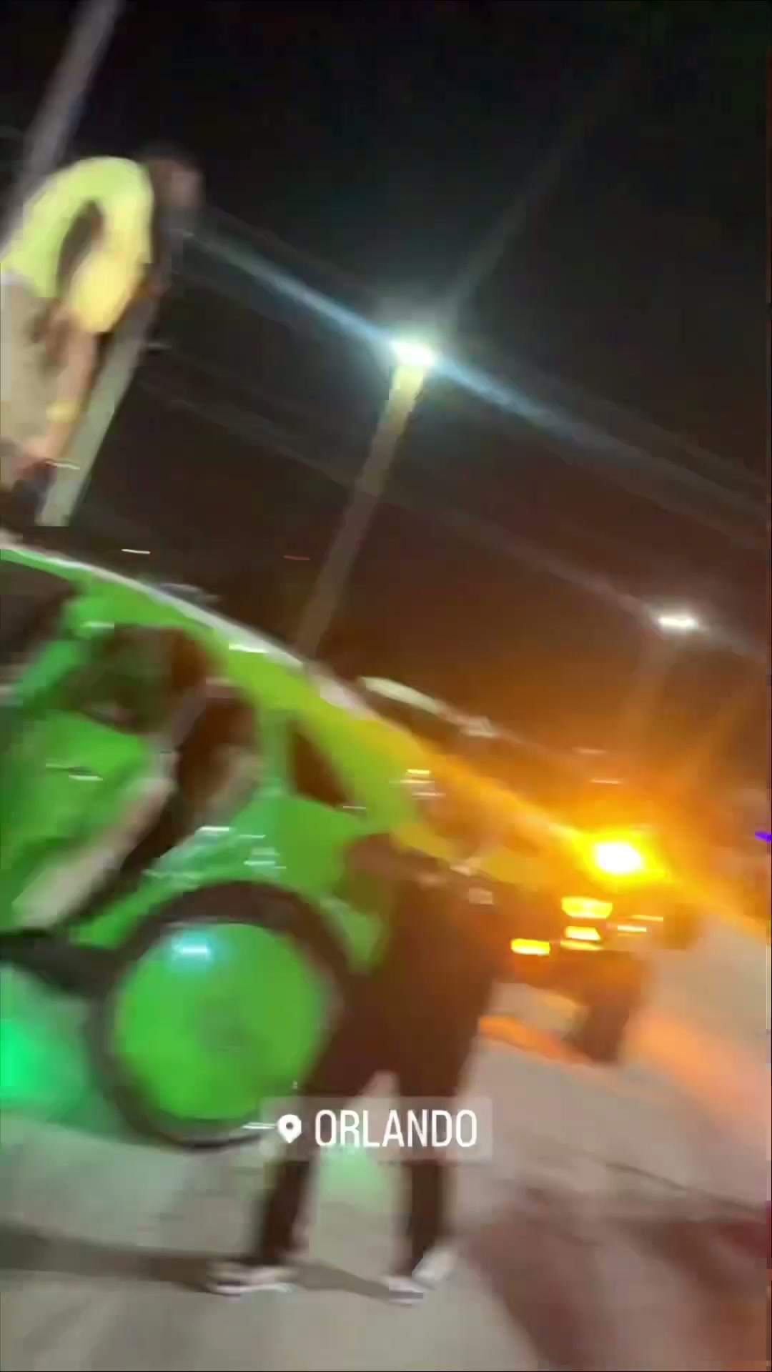 Homie Stuntin on top his FX on 30’s