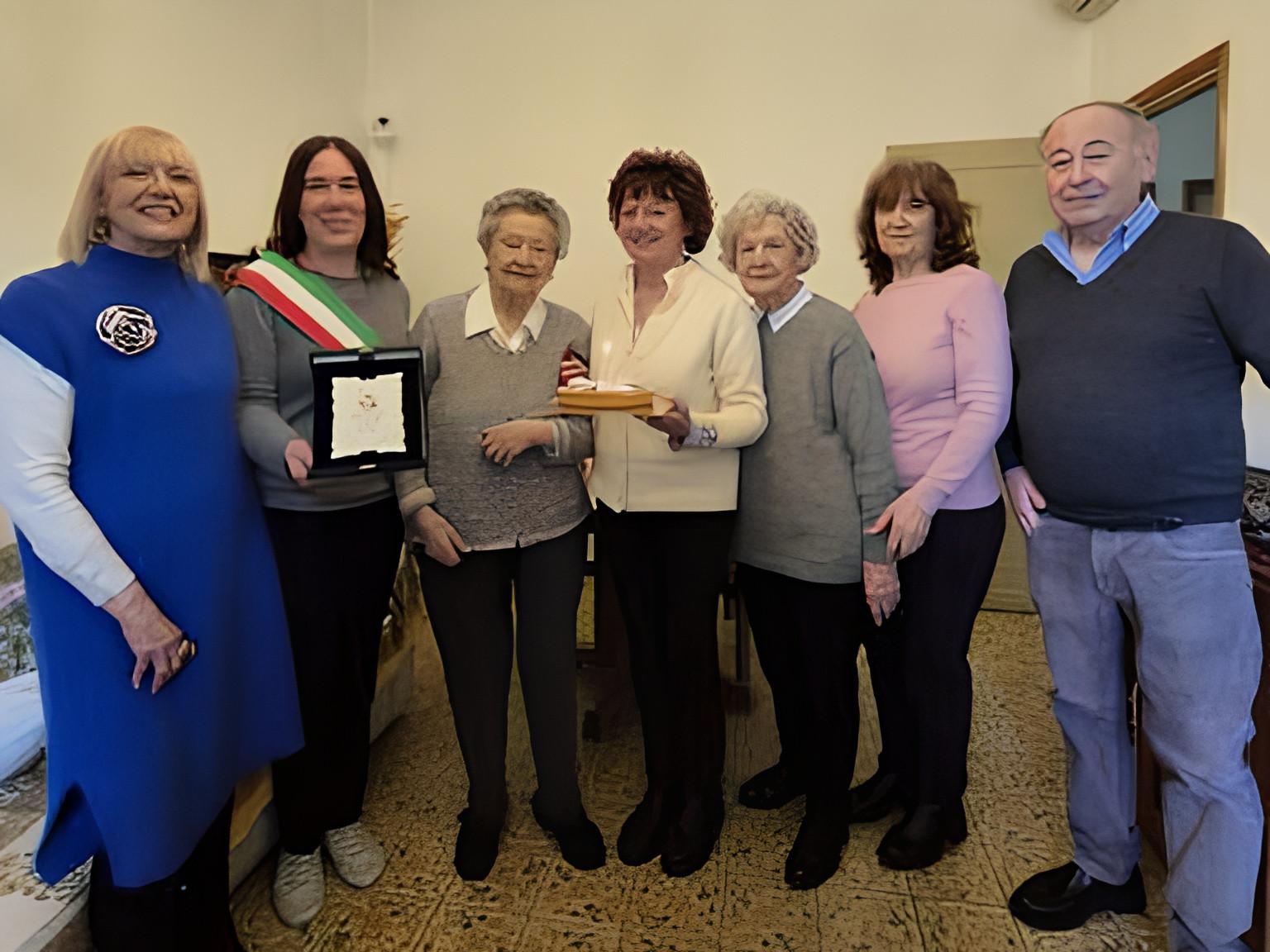 Luciana festeggia 100 anni. Cucina e lettura le passioni