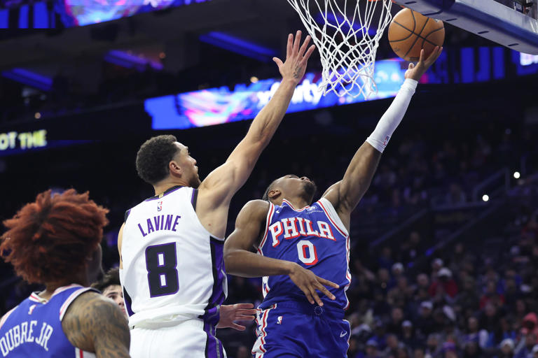 Tyrese Maxey reacts to game-winning shot to lift Sixers over Kings