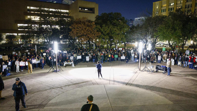 Hundreds rally again against ICE in Dallas in wake of second fatal ...