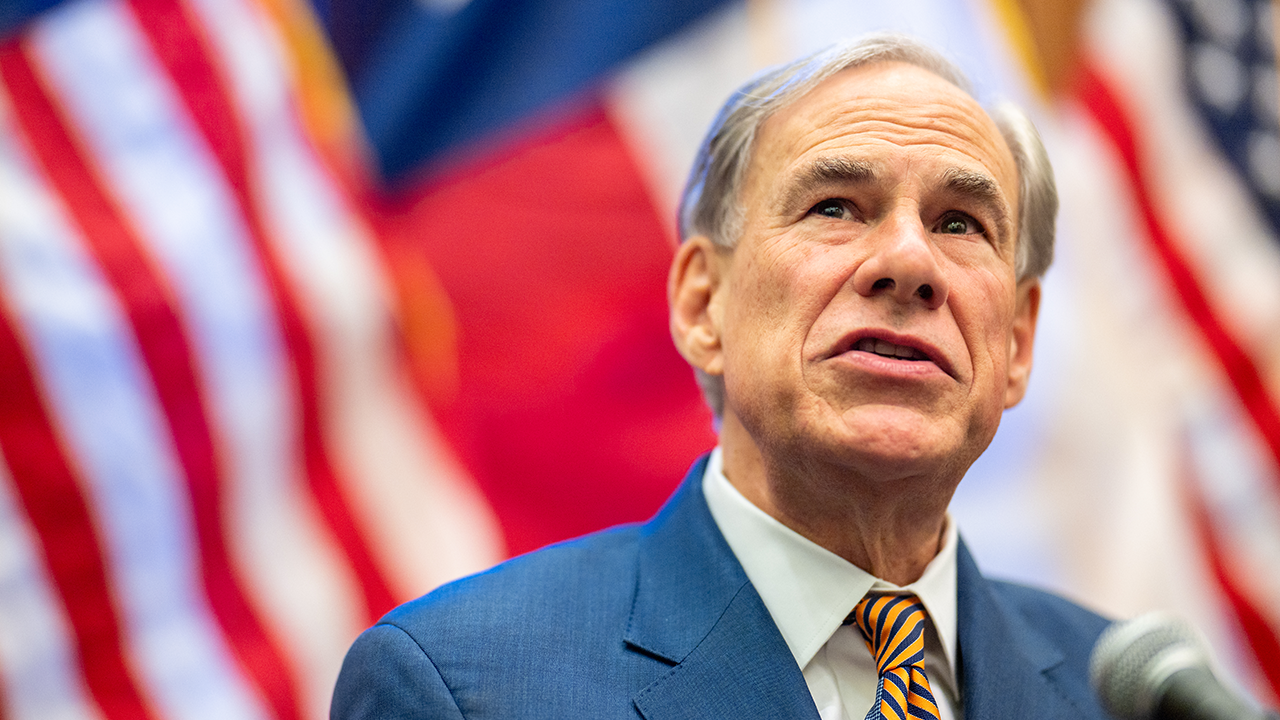 Gov Abbott issues disaster declaration to prevent screwworm fly ...