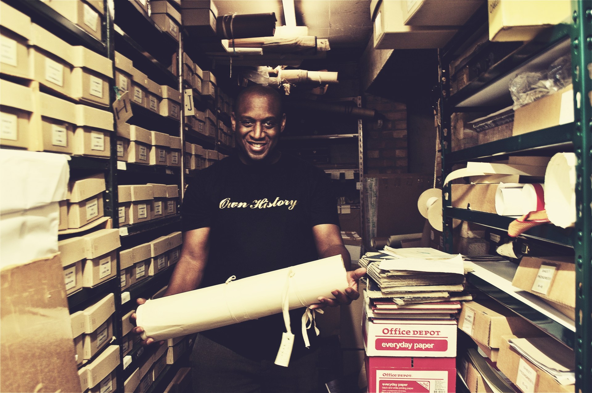 I’m an ancestor hunter who’s tracked down 20,000 relatives – even a ...