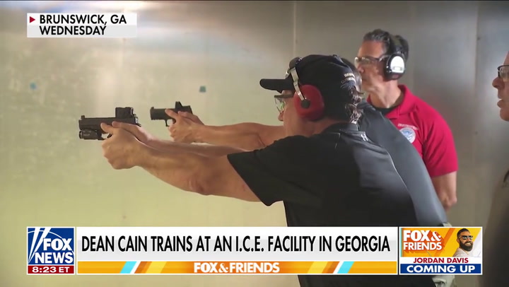 ICE Superman snaps at Oscar-nominated actor over politics