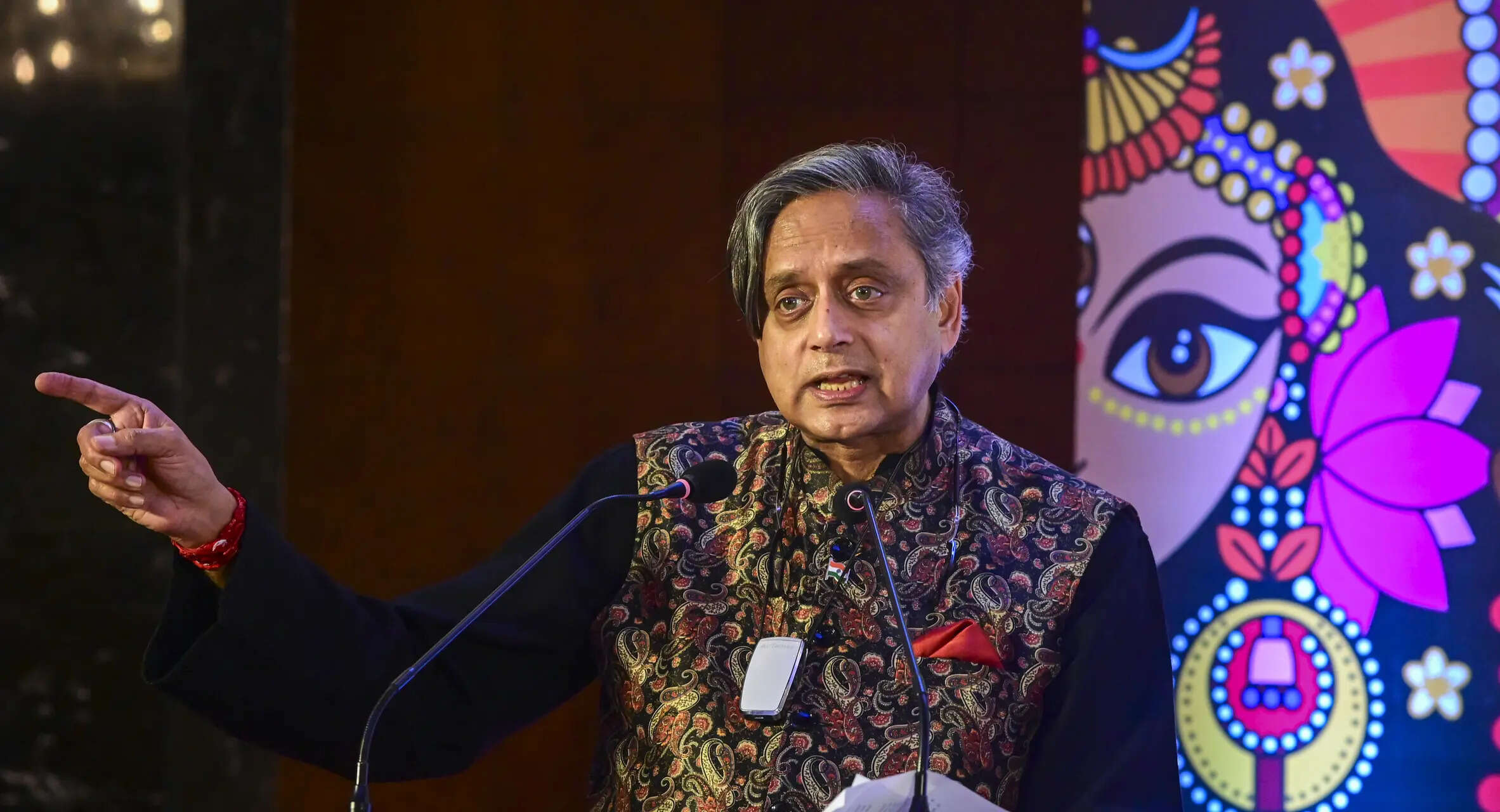 My stand not pro-BJP, but pro-govt or pro-India on certain issues ...