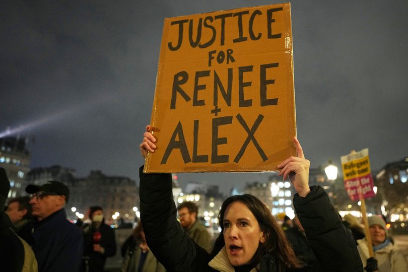 Bruce Springsteen's anti-ICE song soars to the top of iTunes charts