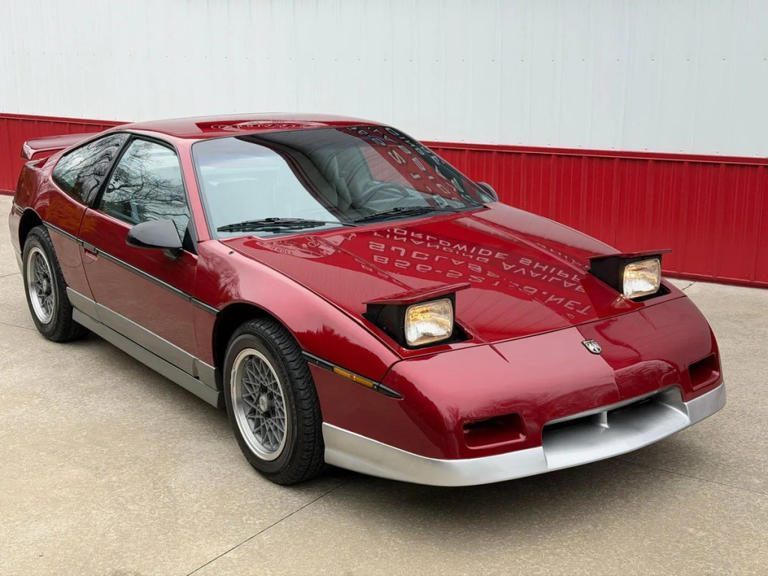 Forgotten success of an ‘80s icon: The innovative rise of the Pontiac Fiero