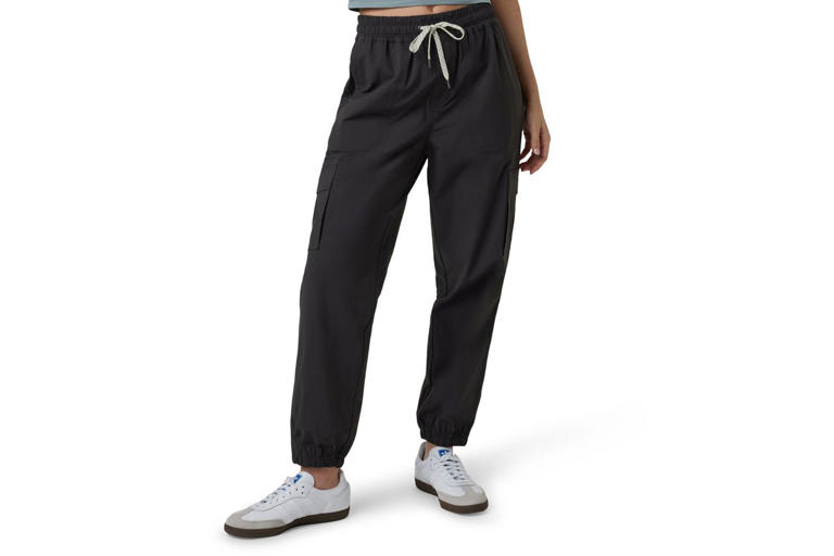 REI quietly dropped deals on Vuori pants, Hoka sneakers, Patagonia ...