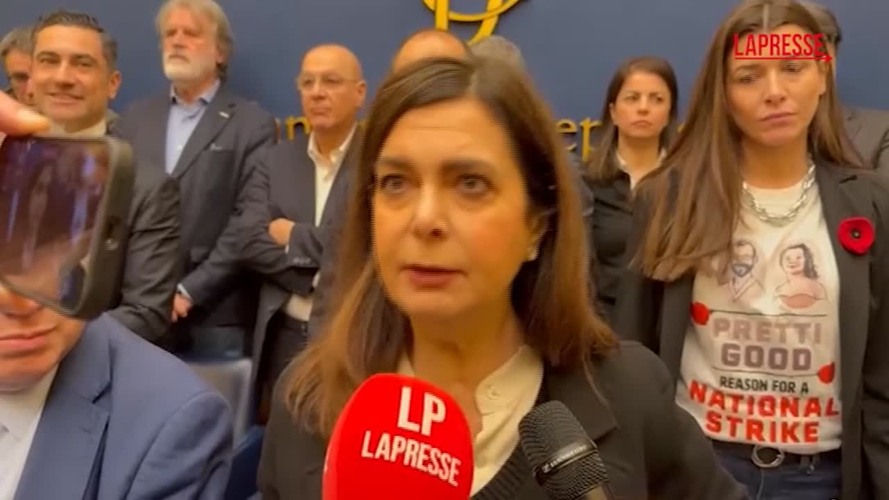 Conferenza CasaPound alla Camera, opposizioni occupano sala stampa e ...