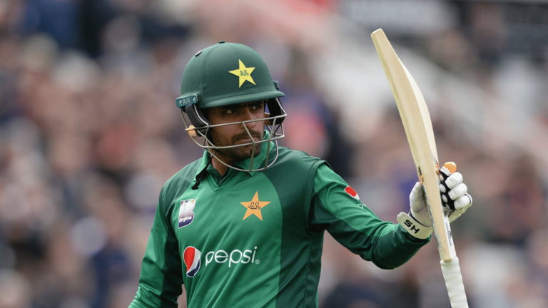 Pakistanis angry at Babar Azam despite win against Australia — 'his ...